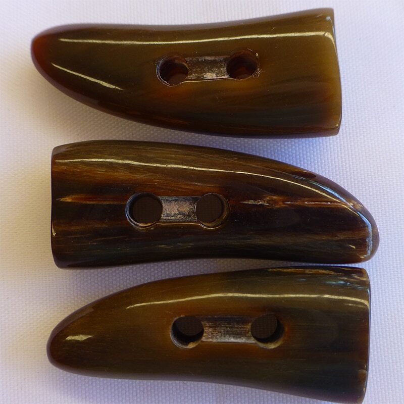 Horn Toggle Button Large - Buffalo